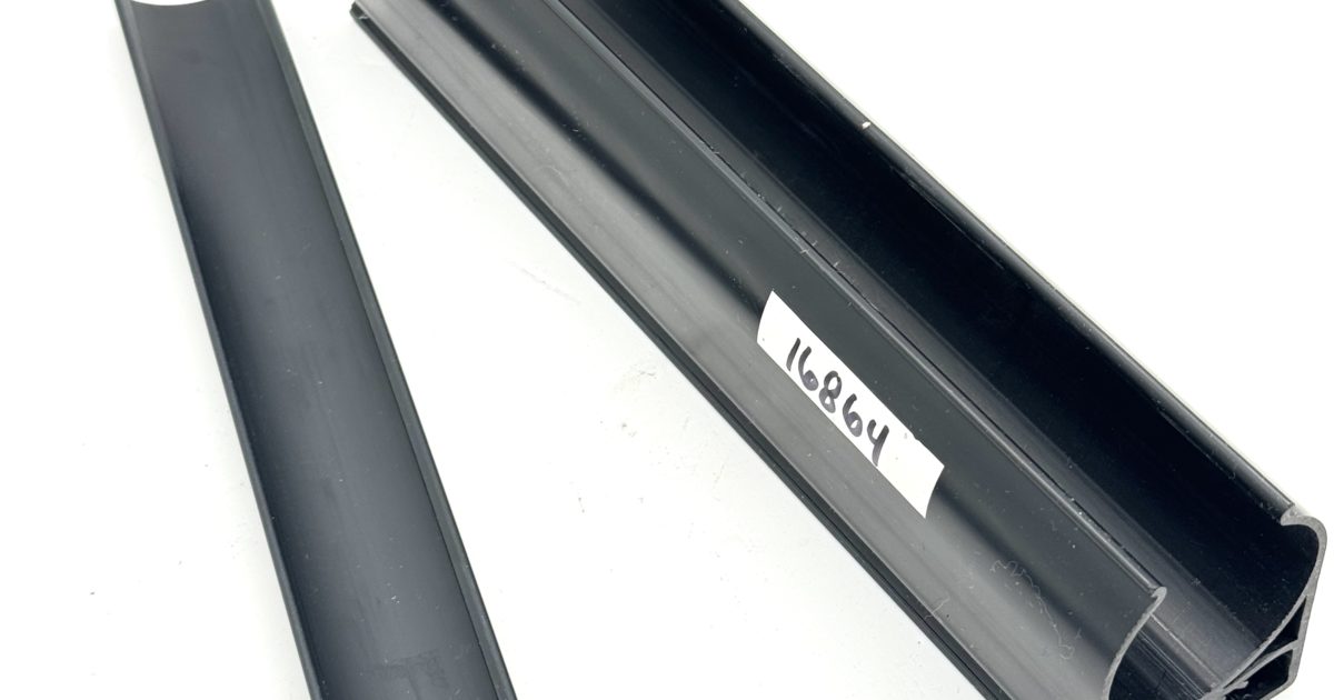 WINDSCREEN TUBE MOUNTING CLAMP - 16864 - Landmaster